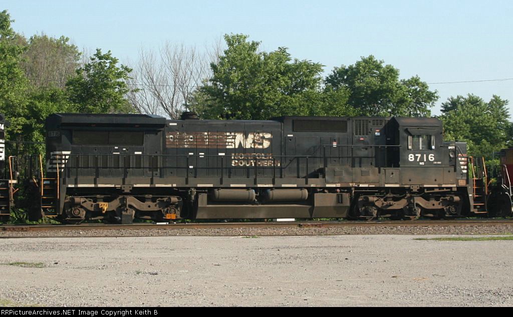 NS 8716